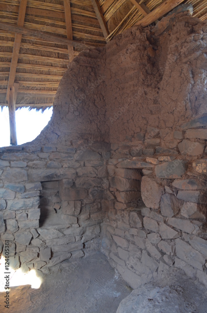 Foto de Peru,Cusco,Ollantaytambo. Beautiful stone structure of the ...
