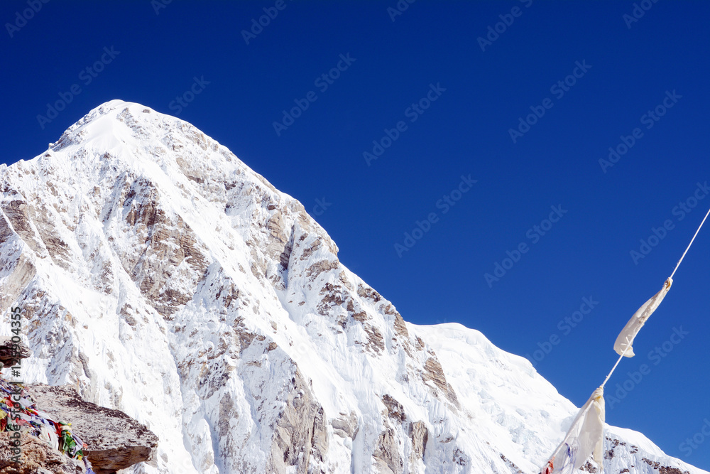 Hiking in Khumbu Valley in Himalayas mountains, Kala Pattar and Everest ...
