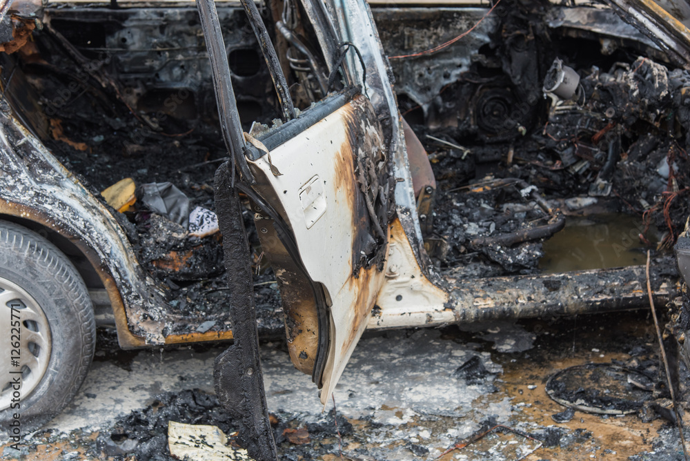 Car burned,After burn car fire suddenly started engulfing all the car ...