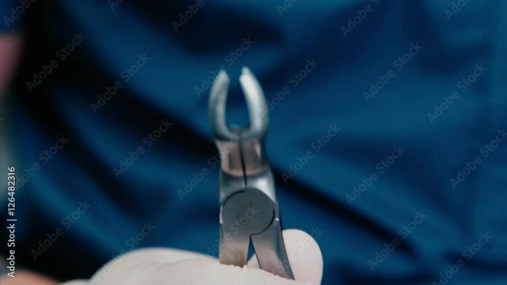 Stockvideo Cloe up of a Dental forceps. Extracting forceps. Close-up ...