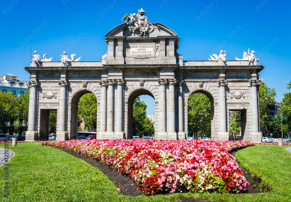 Alcala Gate (Puerta de Alcala) - Monument in the Independence Square in ...