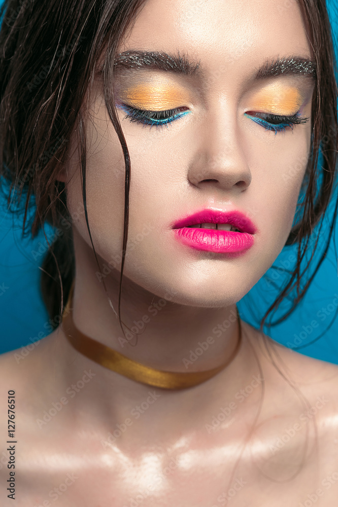 Beauty Girl Portrait with Vivid Makeup. Fashion Woman portrait close up ...
