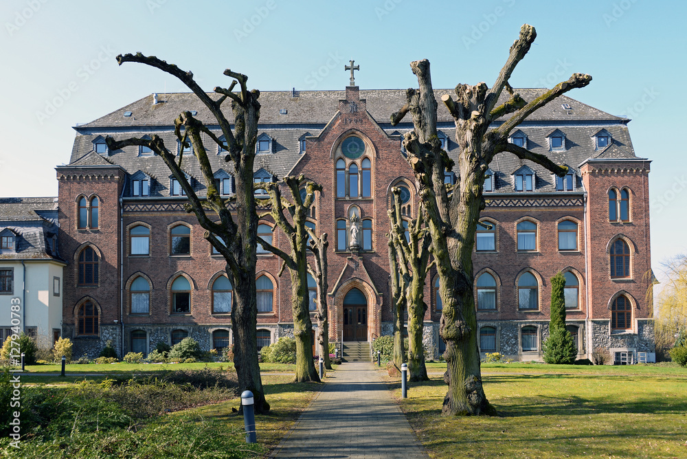 Kloster Marienborn der Pallottinerinen in Limburg an der Lahn Stock ...