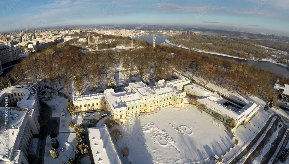 Kiev winter, Mariinsky palace, aerial view foto de Stock | Adobe Stock