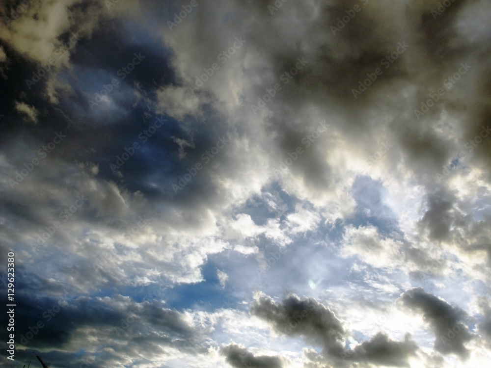 Capas de nubes de distinto tipo Stock Photo | Adobe Stock