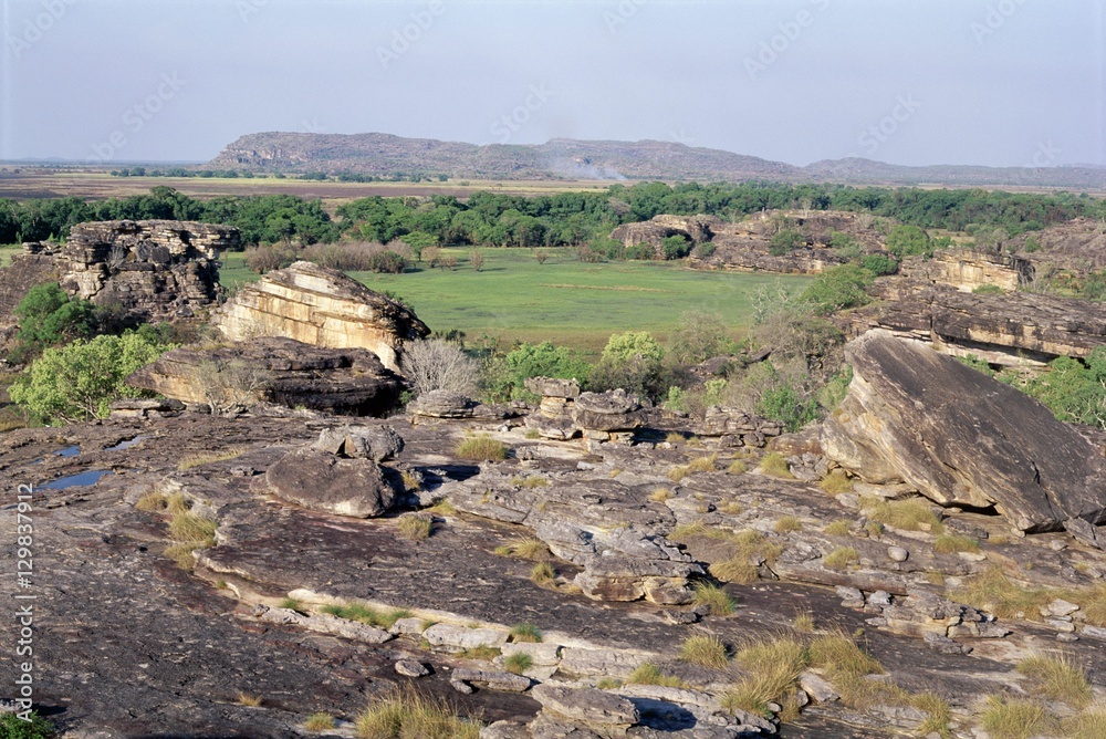 Foto de View from Ublrr Rock, aboriginal rock art site, part of the ...