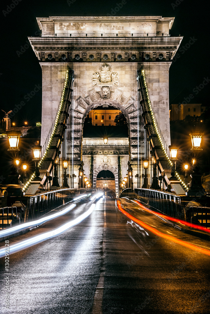 Highway and arc architecture of the Chain Bridge at night in Budapest ...