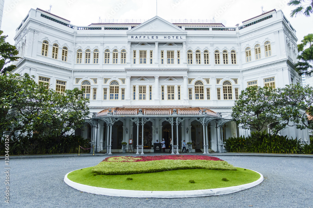 The famous Raffles Hotel, a Singapore landmark, Singapore Stock Photo ...