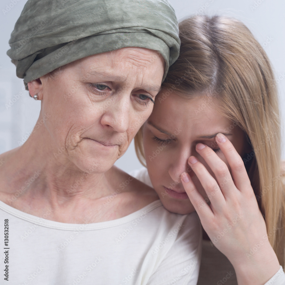 Sad woman during chemotherapy Stock 写真 | Adobe Stock