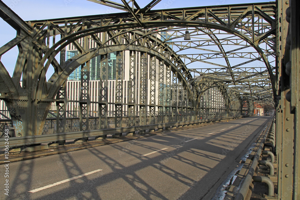 Hackerbrücke in München Stock 写真 | Adobe Stock