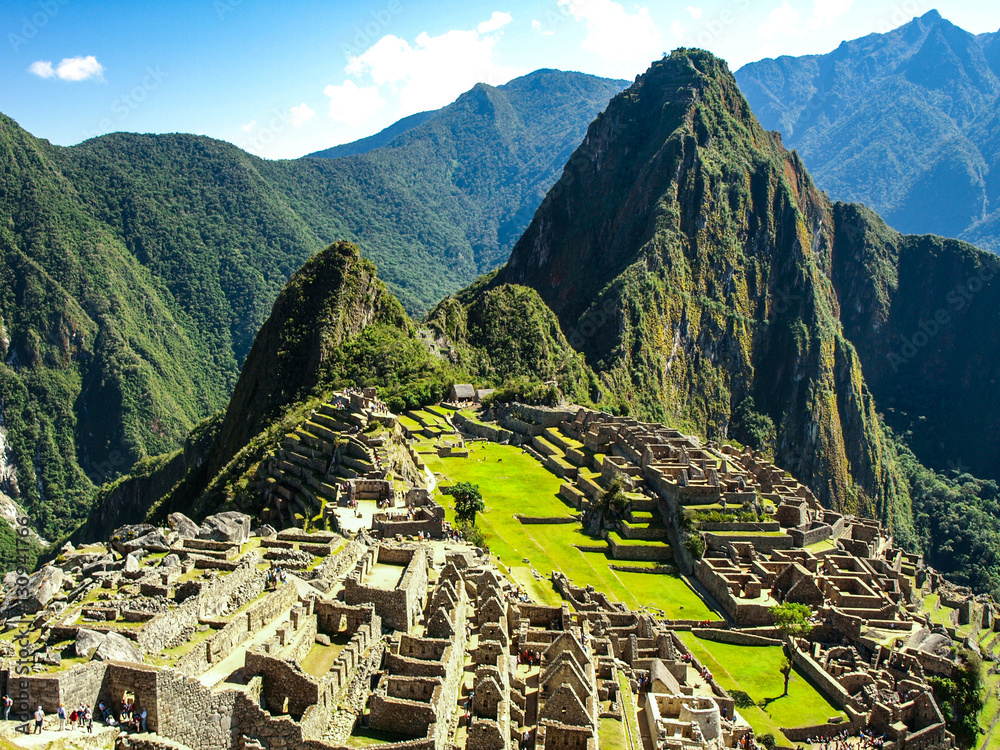 Machu Picchu, peruvian lost city of Incas situated on mountain ridge ...