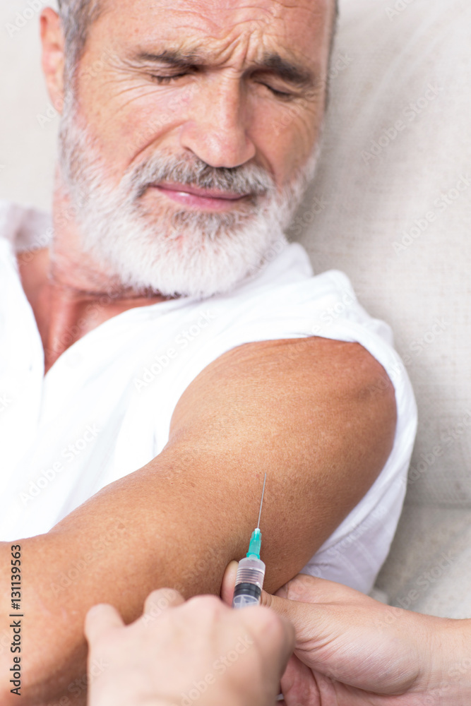 Spritze setzen Stock-Foto | Adobe Stock