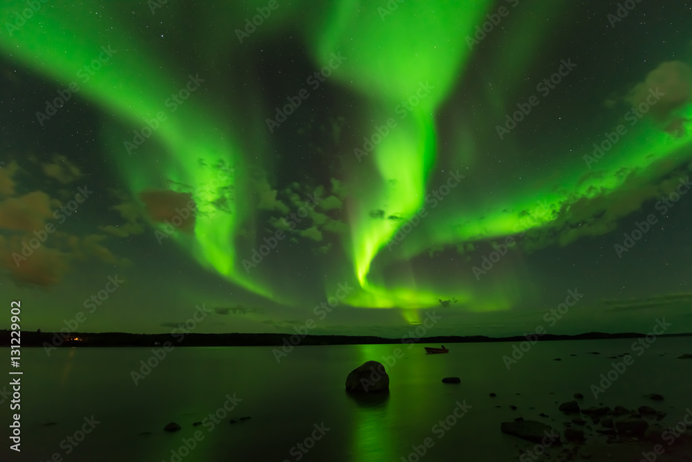 Aurora Beams - Three bright aurora beams scanning through the starry ...