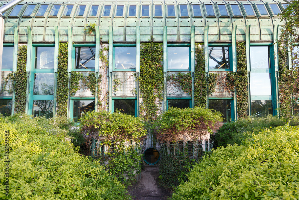 The new Warsaw library building designed by architects Marek Budzynski ...
