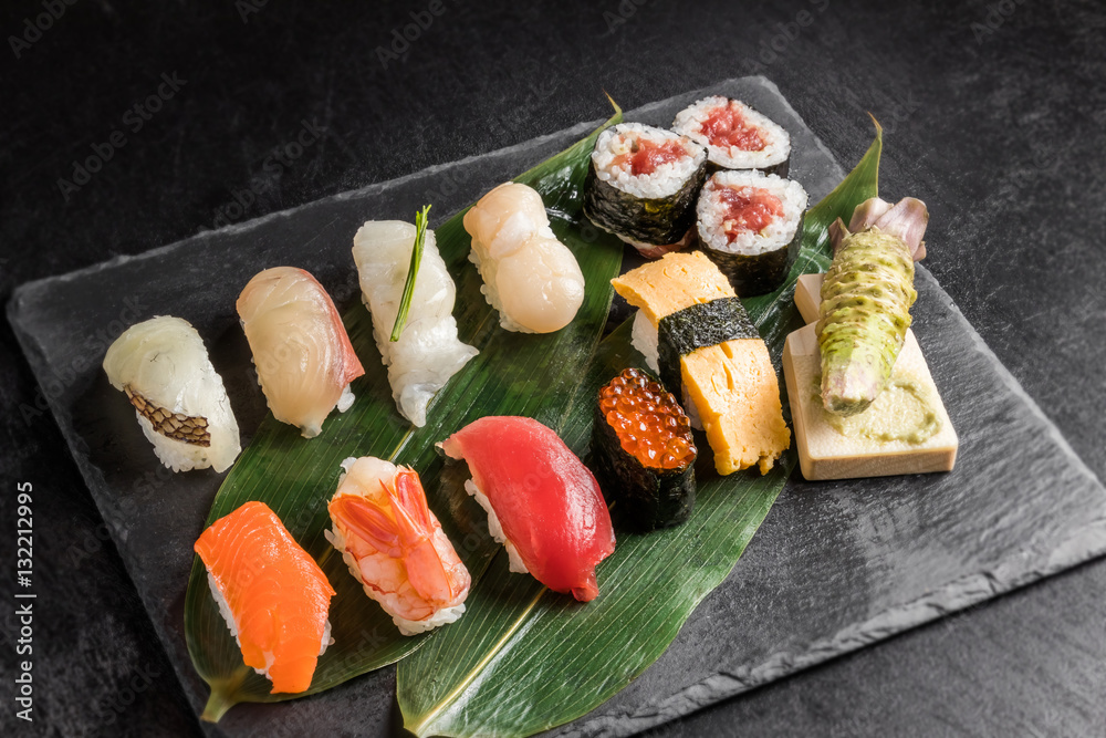 本格握り寿司 Japanese gourmet genuine finger sushi Stock Photo | Adobe Stock