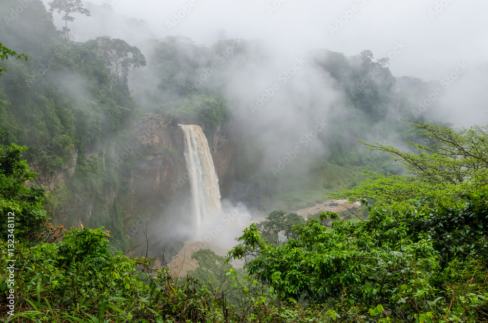 Beautiful hidden Ekom Waterfall deep in the tropical rain forest of ...