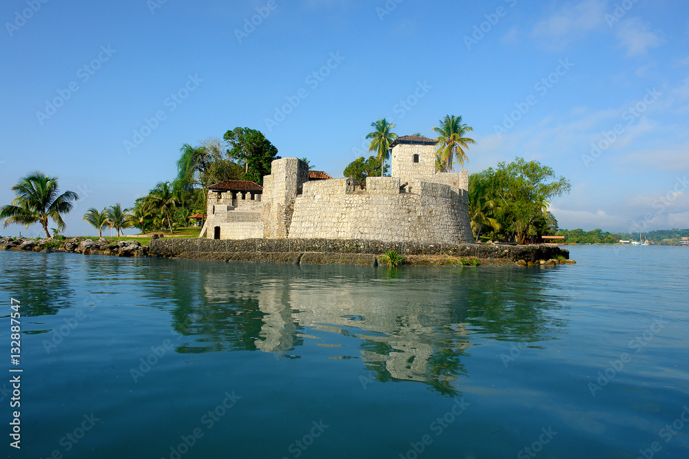 Spanish colonial fort, the Castillo de San Felipe de Lara on Rio Dulce ...
