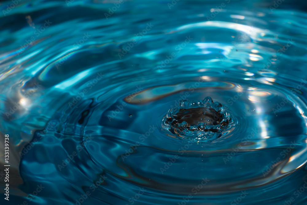 Foto Stock splashing water corona | Adobe Stock