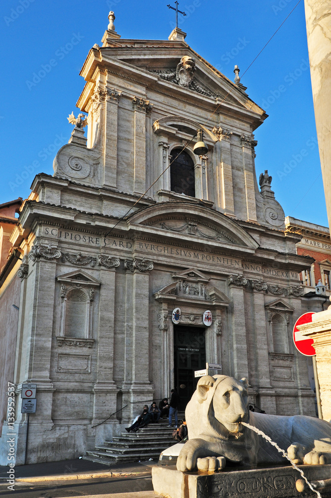 Roma, la chiesa di Santa Maria della Vittoria e la Fontana dell'Acqua ...