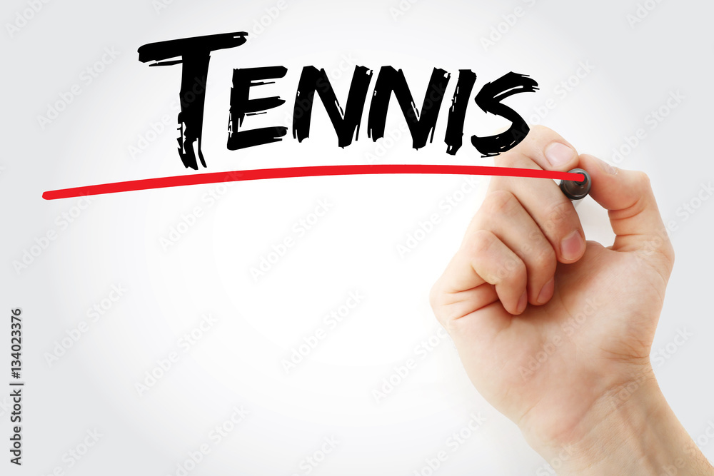 Foto Stock Hand writing Tennis with marker, sport concept background ...
