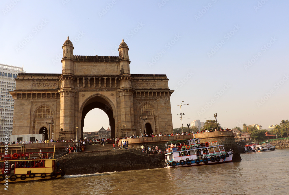 Gateway of India is a great historical monument built during the ...