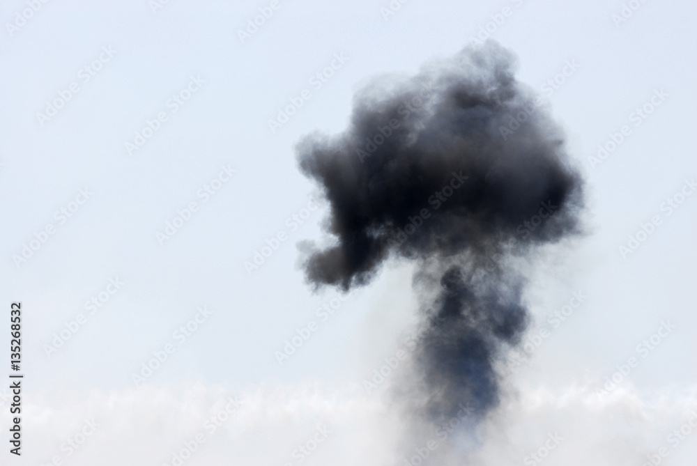 explode smoke foto de Stock | Adobe Stock