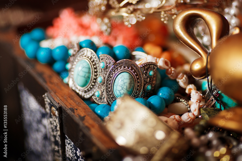 Poster Aladdin's Treasure Chest – Wall Art | UkPosters