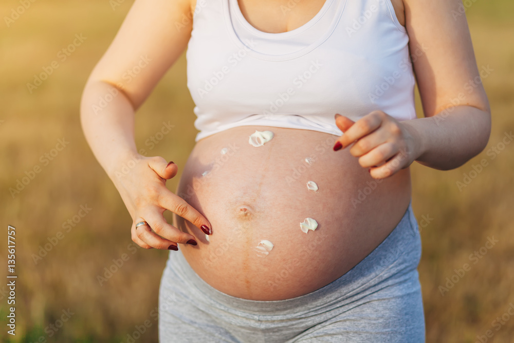 Pregnant Belly Month By Month