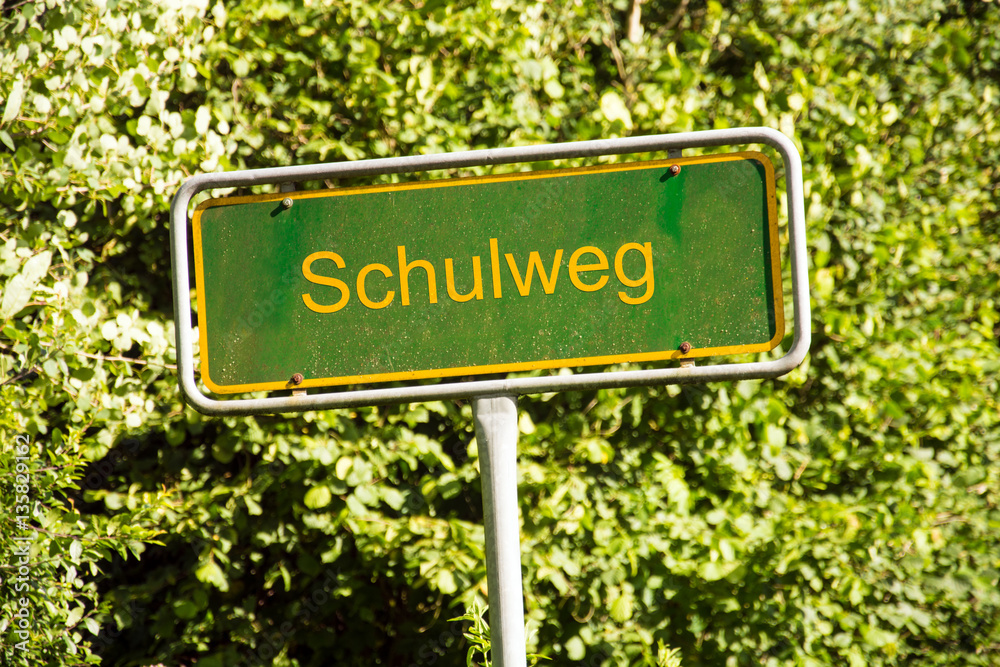 Schild 118 - Schulweg Stock-Illustration | Adobe Stock