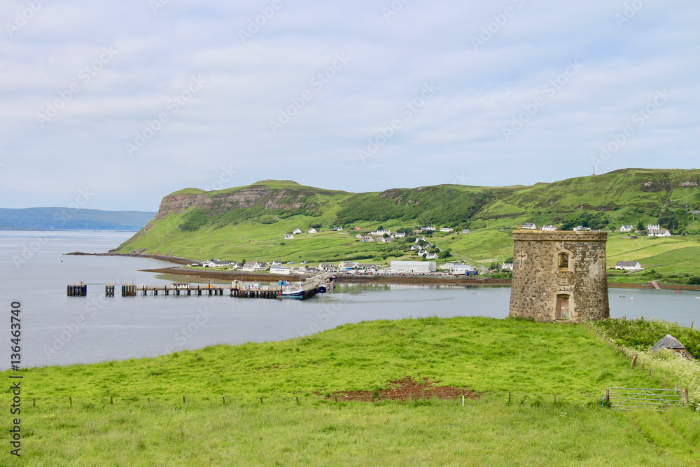 Uig Tower in Uig auf Skye, Captain Fraser's Folly Stock-Foto | Adobe Stock
