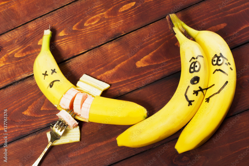 Corpse friend scare a couple of bananas. Fruits are experiencing fear ...
