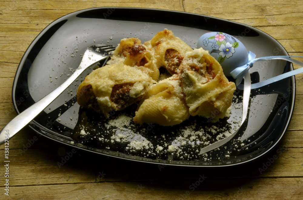 Pasta ripiena Stuffed Shells Pâtes farcies Pasta rellena Cakarony ...