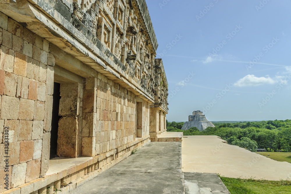sight of the palace of the governor and to the fund the pyramid of the ...