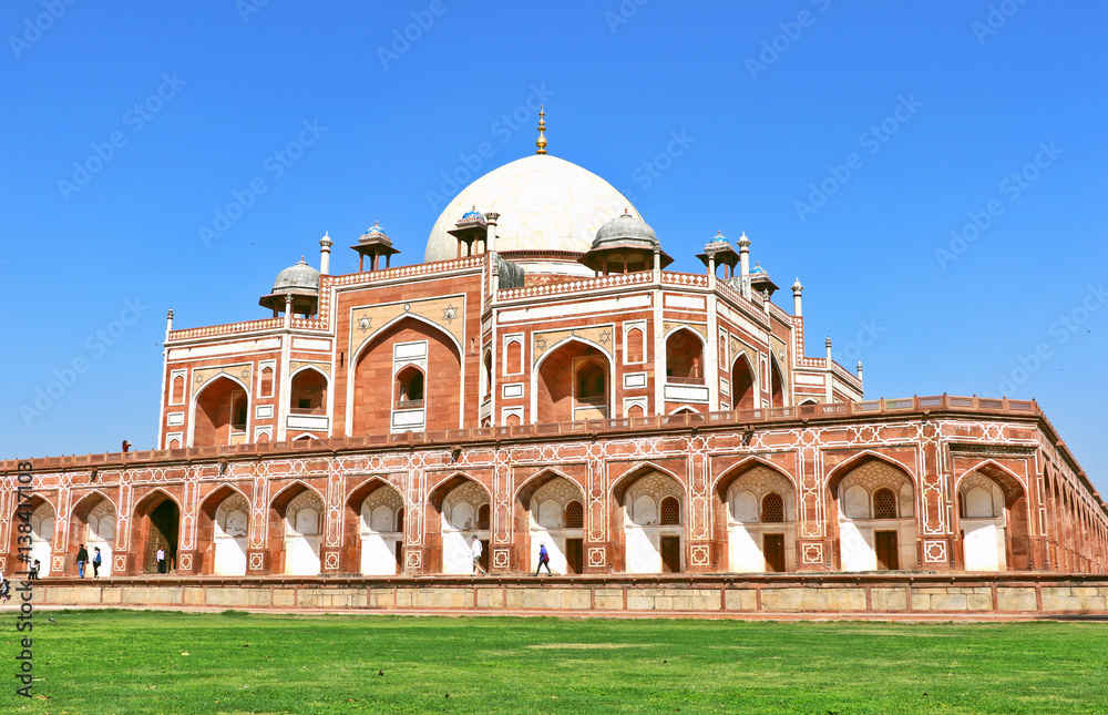 Humayun The Mughal Emperor And His Wife