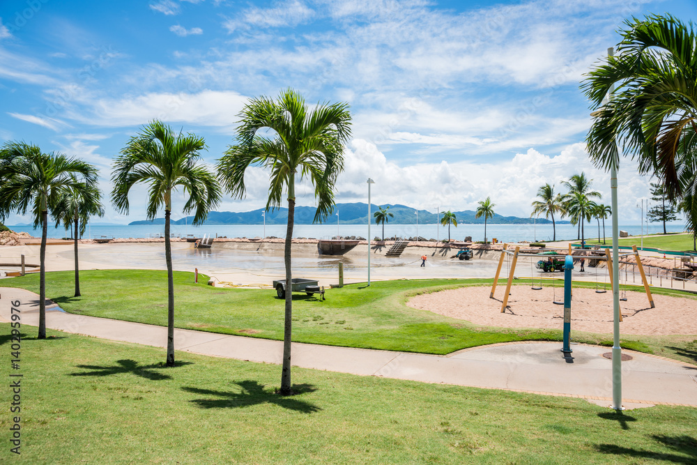 Townsville Rock Pool on The Strand beach being emptied and cleaned ...
