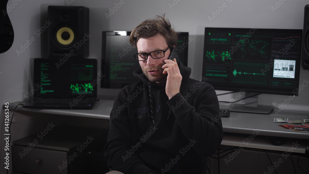 Not very experienced hacker calls to his mentor with asking for help ...