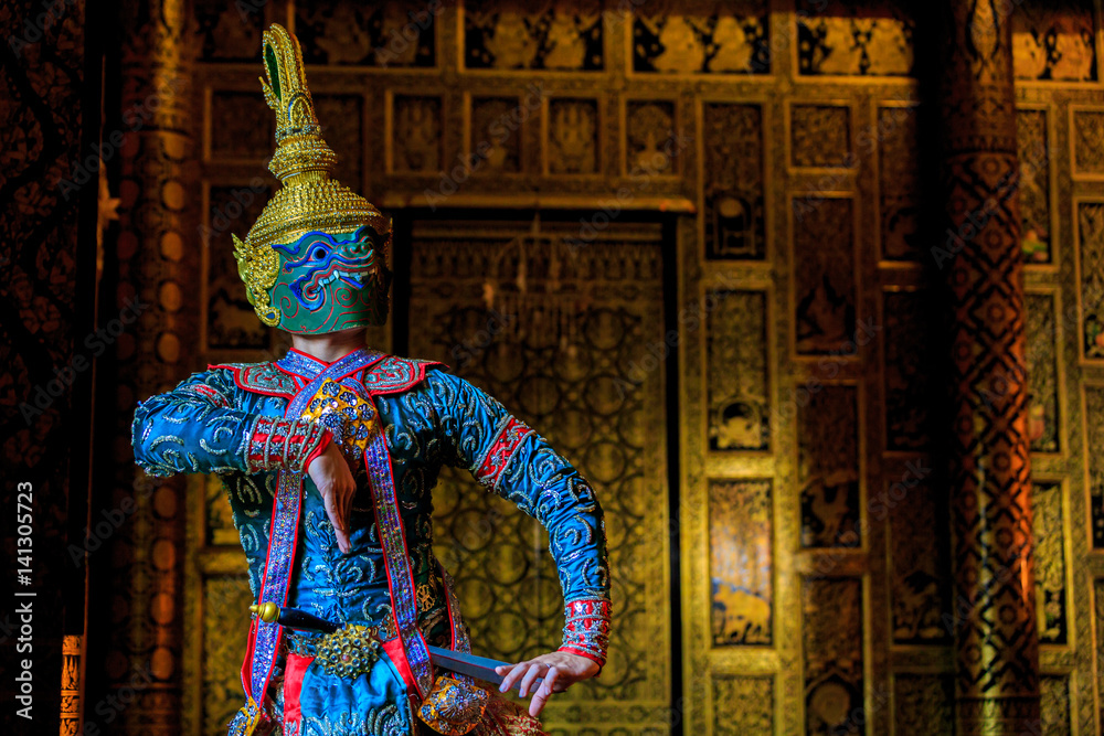 Foto de Khon masked dance drama of Thailand, Khon is traditional dance ...