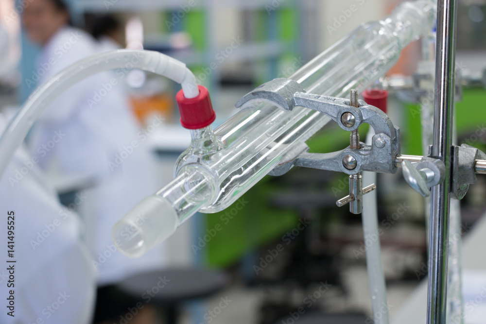 Separating the component substances from liquid mixture with ...