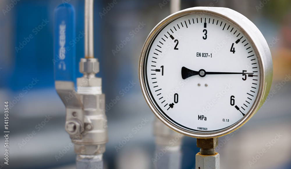 Pressure gauge in oil and gas production process for monitor condition ...
