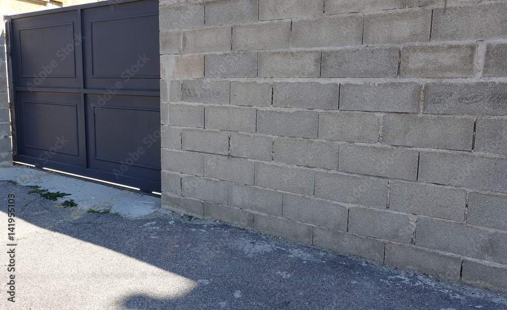 construction du mur Stock Photo | Adobe Stock