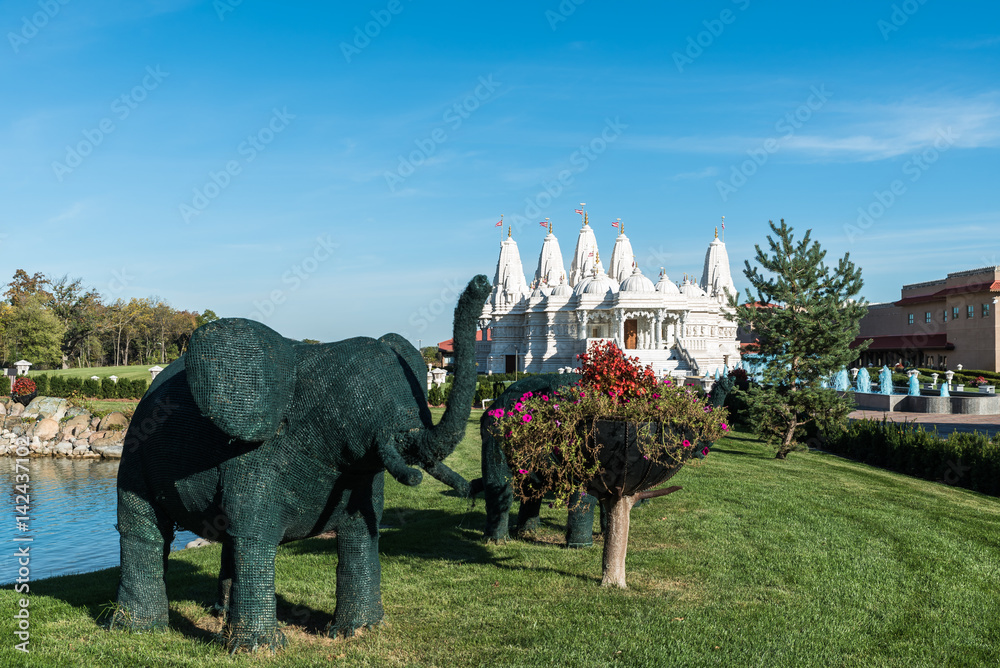 BAPS Shri Swaminarayan Mandir of Chicago Stock Photo | Adobe Stock