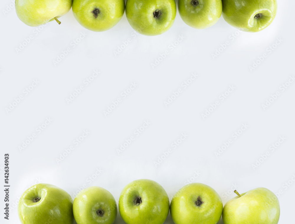 Horizontal seamless background with green apples. Fresh apples on a ...