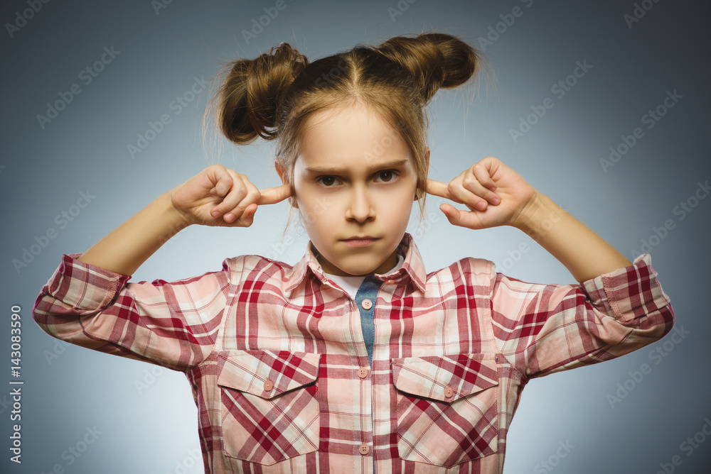worried girl covering her ears, observing. Hear nothing foto de Stock ...