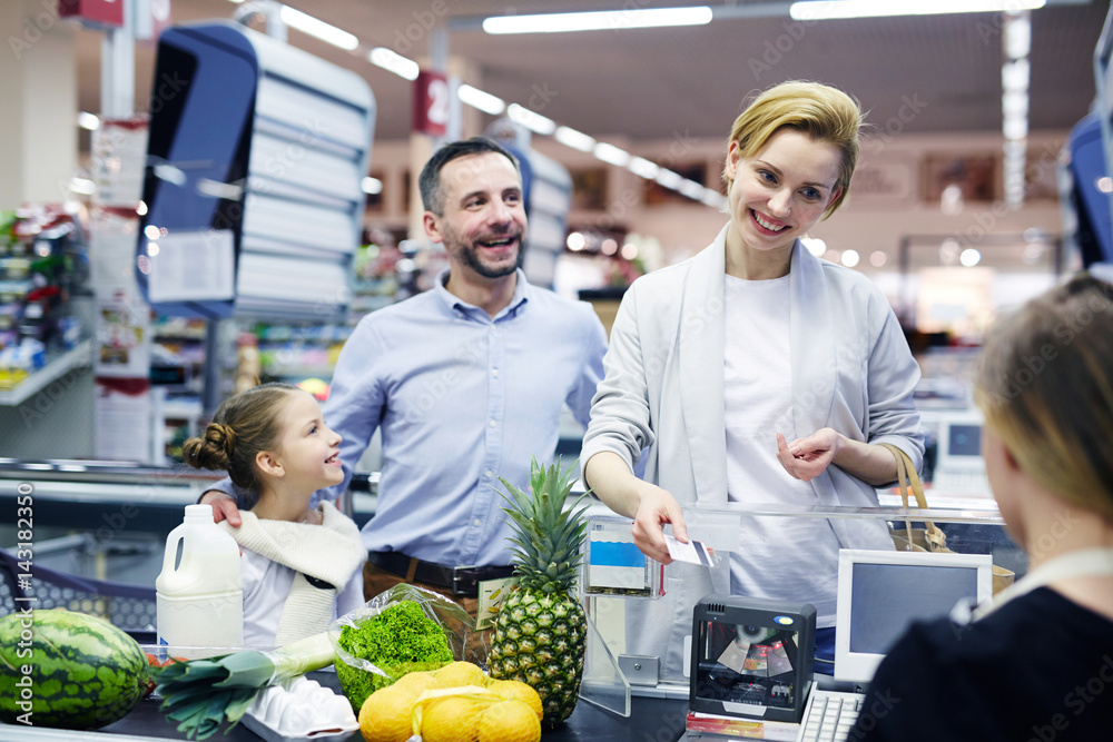 Grocery Consumers Check Out
