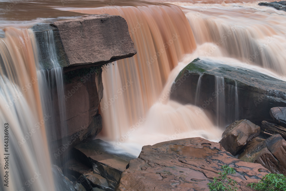 Kaeng Sopha Waterfall in Thung Salaeng Luang National Park, Phitsanulok ...