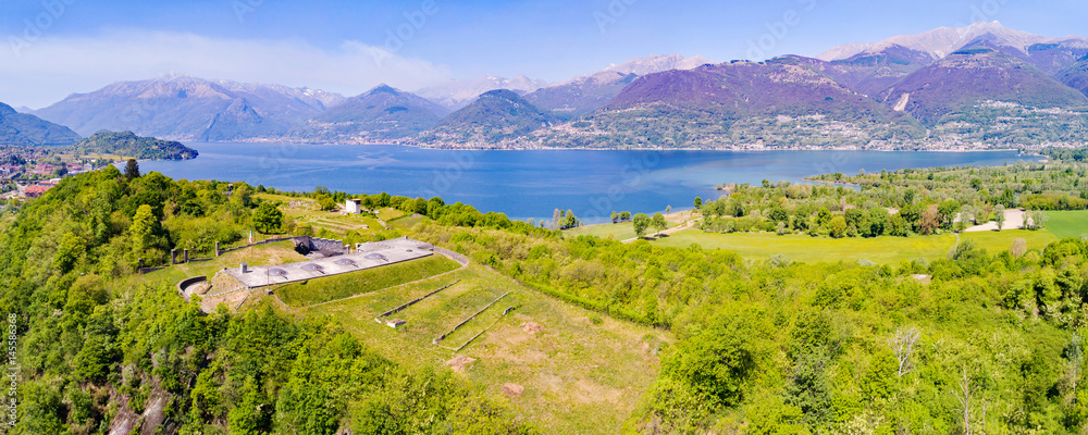 Colico - Lago di Como (IT) - Forte di Montecchio - Vista aerea Stock ...