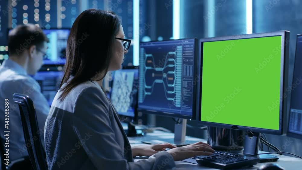 Vidéo Stock Female Controller/ Operator Working at His Workstation with ...