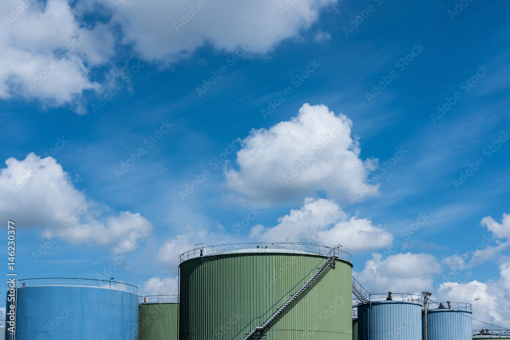 silo industrie stockage gaz container port dock usine carburant ...
