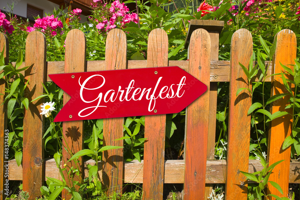Gartenfest Stock-Foto | Adobe Stock