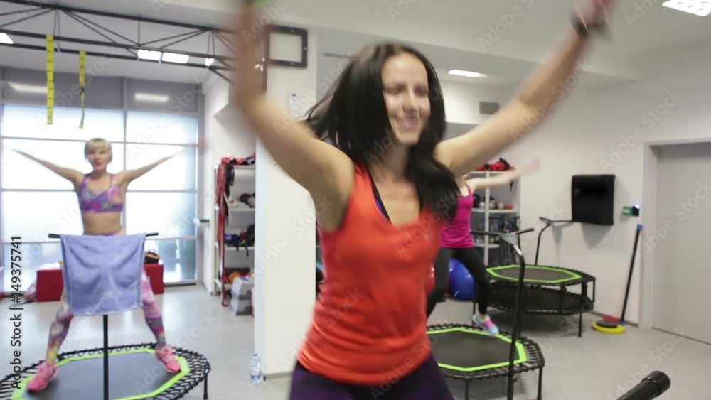 Vídeo do Stock: jumping fitness, skyjumping, sky jumping, big jumping ...